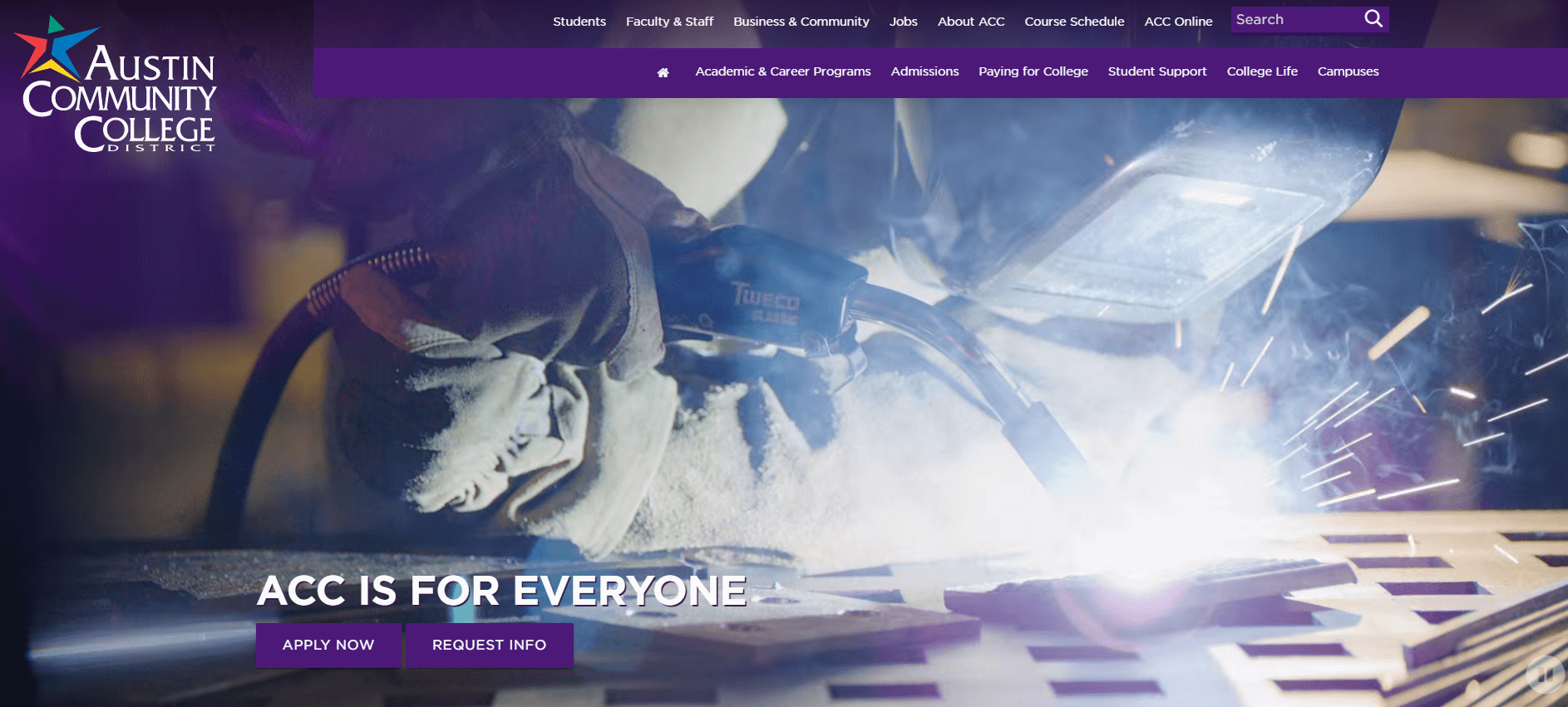 What is Distance Learning? Definitions, Examples & More | Learnworlds Blog