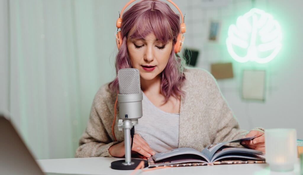 How to Teach Music Online & Monetize Your Skills (Guide) | LearnWorlds Blog