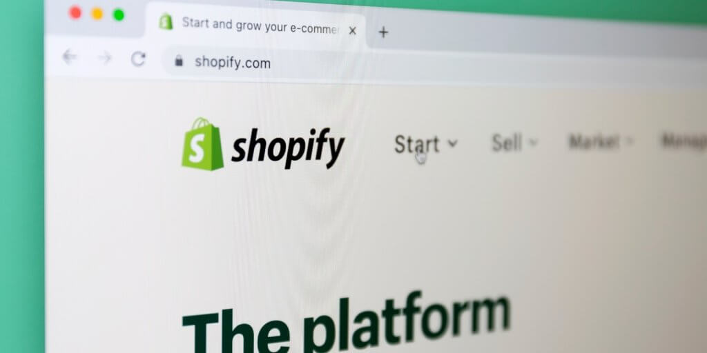 How to Sell Online Courses On Your Shopify Store (Guide) | LearnWorlds Blog