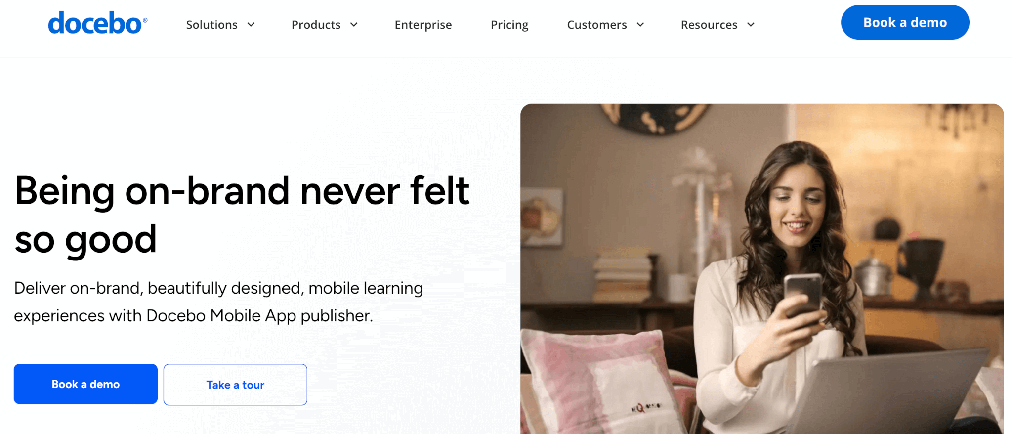 5 Best No-Code LMS Mobile App Builders in 2024 | LearnWorlds Blog